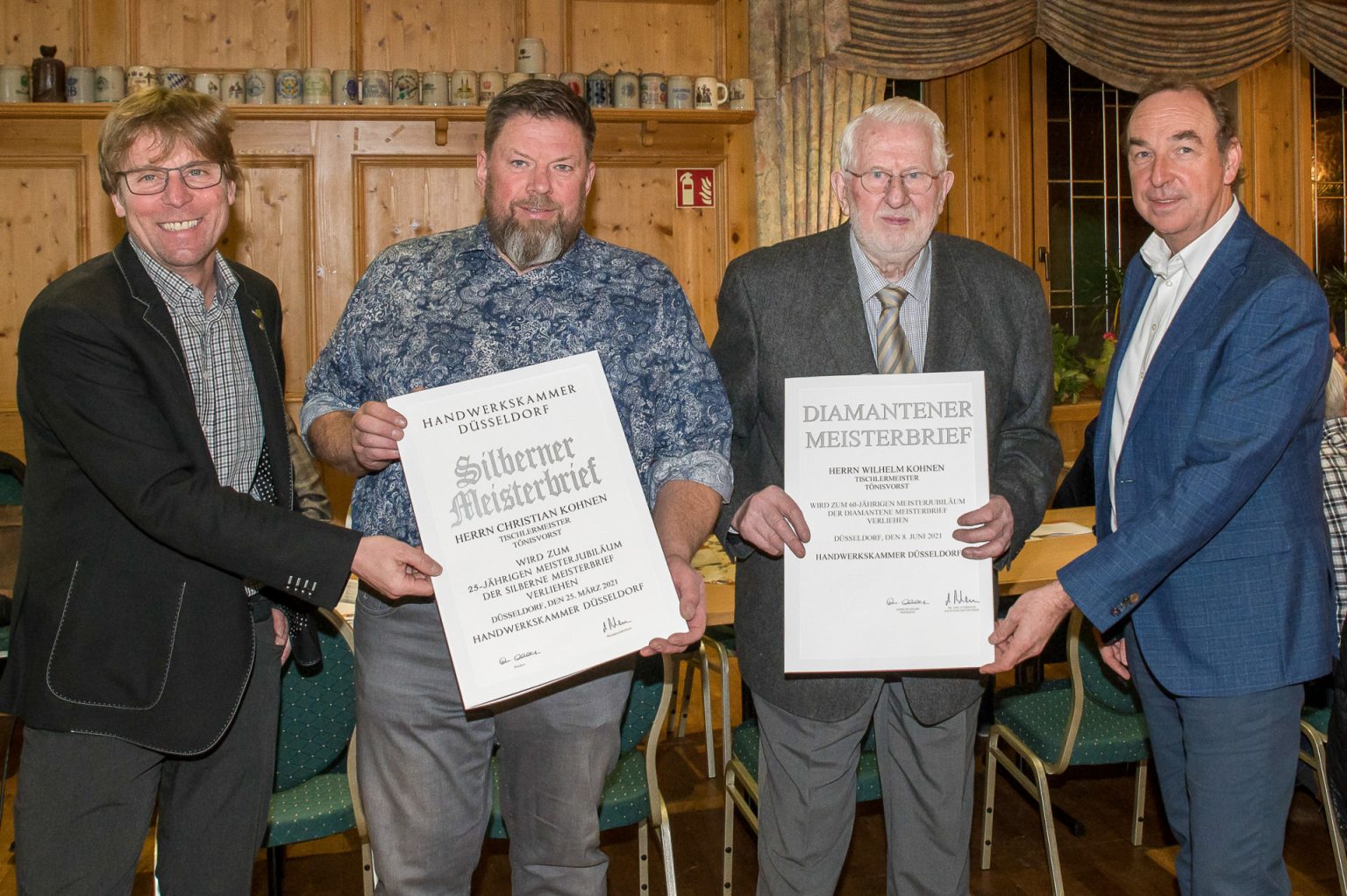 Wilhelm und Christian Kohnen: Auch mit 88 noch täglich in der Werkstatt ...