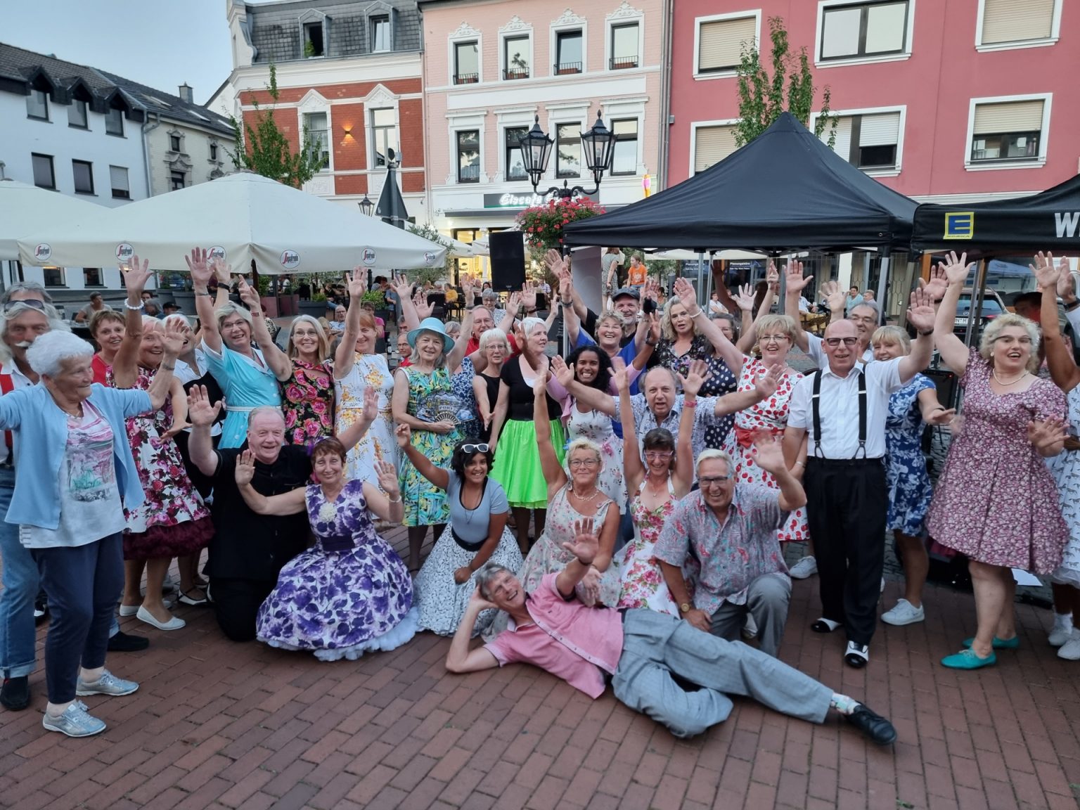 Stolze Spendensumme unterstützt den Förderverein Robin Hood e. V ...