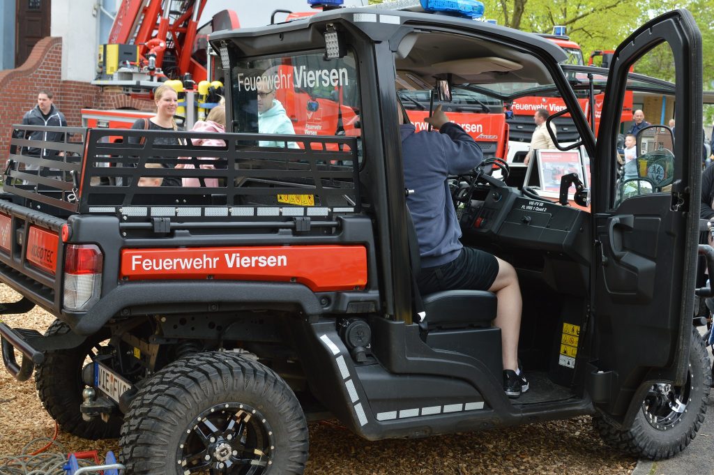 Der 1. Mai lockte zum Gerätehaus im Rahser | Rheinischer Spiegel