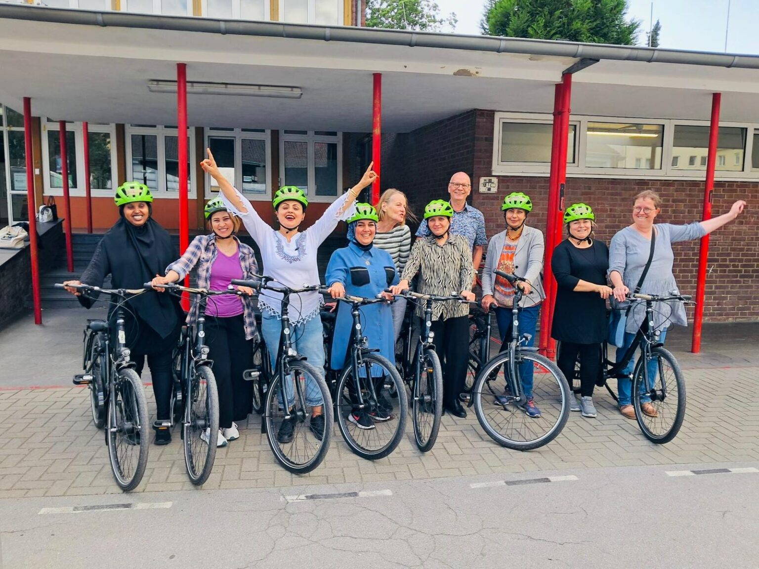 Rheydt inklusiv: Ehrenamtliche Fahrradpat:innen und Trainer:innen ...