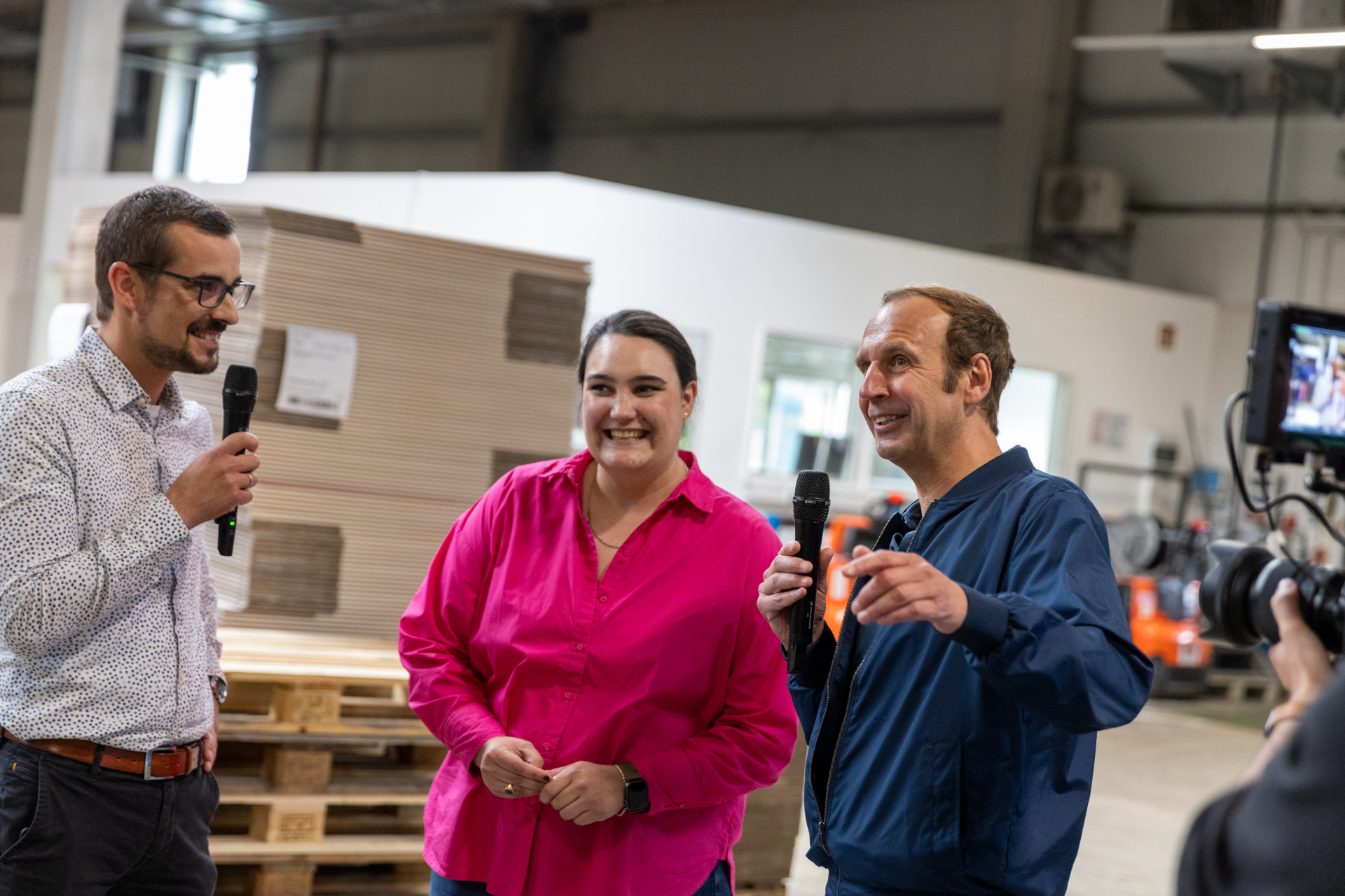 „Knippi“ zu Besuch in der Eier-Welt | Rheinischer Spiegel